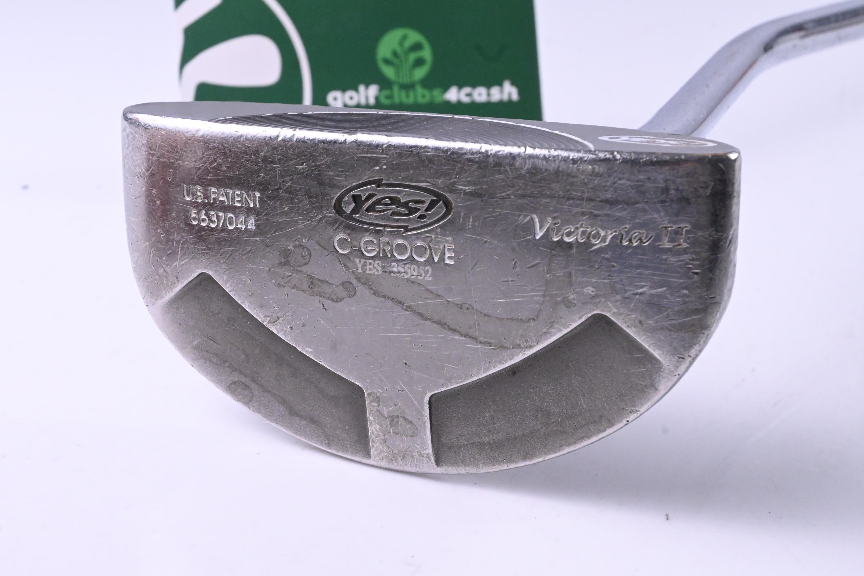 Yes! C-Groove Victoria II Putter / 34 Inch