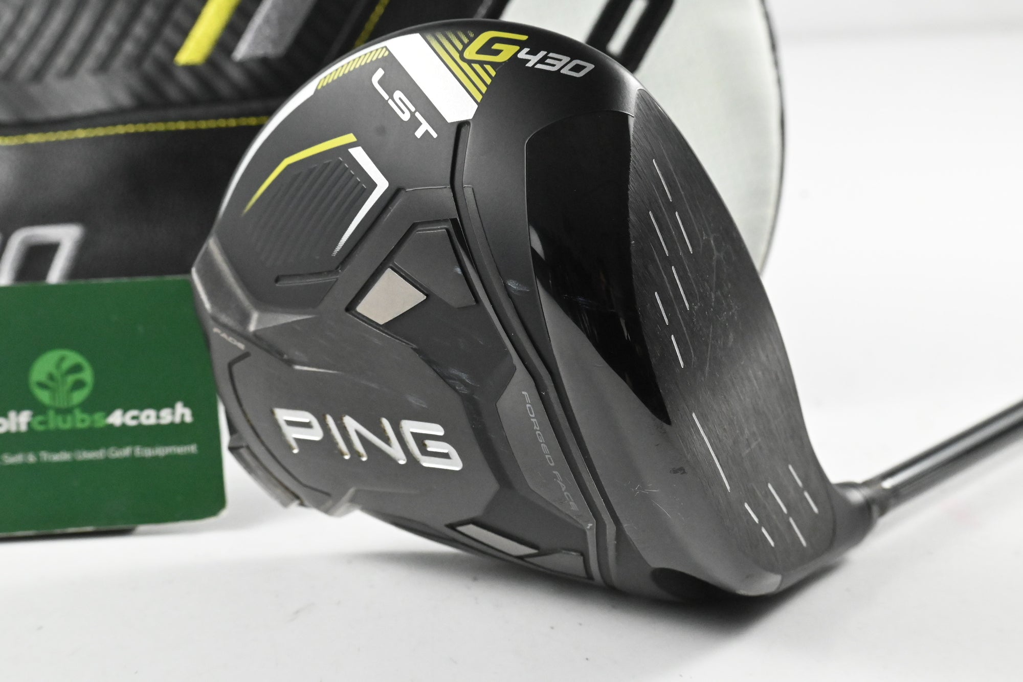 Master the Green with Affordable Preloved Cobra Putters